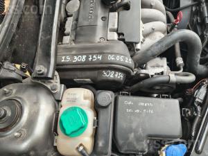 Grey Volvo S60 2006 in Jelgava, with an engine capacity of 2.40 L and mileage of 339 thousand km for 1500 €, photo 12 on AUTOMOTO.COM.LV