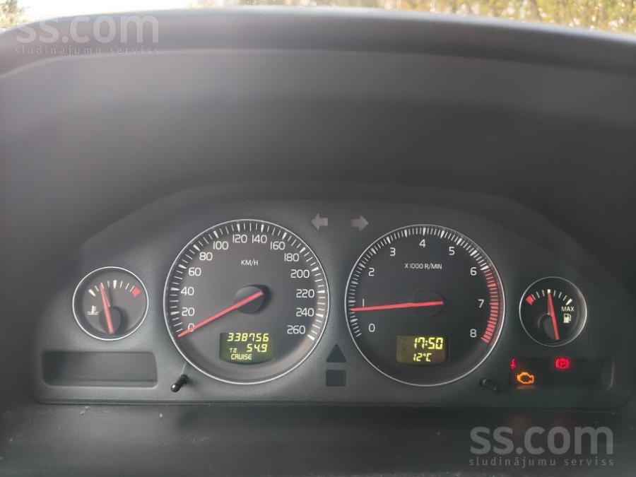 Grey Volvo S60 2006 in Jelgava, with an engine capacity of 2.40 L and mileage of 339 thousand km for 1500 €, photo 15 on AUTOMOTO.COM.LV