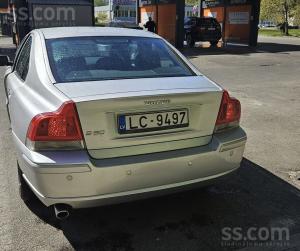 Pelēks Volvo S60 2007 Rīga, ar dzinēja tilpumu 2.40 L un nobraukumu 282 tūkst. km par 2800 €, foto 6 vietnē AUTOMOTO.COM.LV