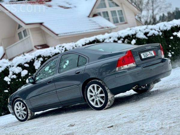 Pelēks Volvo S60 2007 Jūrmala, ar dzinēja tilpumu 2.40 L un nobraukumu 0 tūkst. km par 3690 €, foto 5 vietnē AUTOMOTO.COM.LV