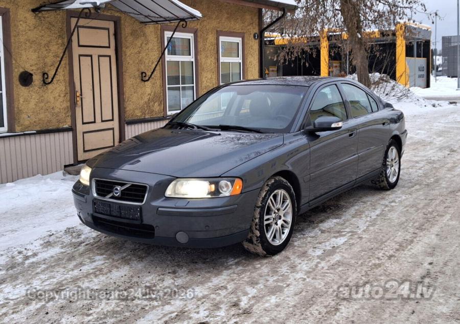 Pelēks Volvo S60 2007 Paide, ar dzinēja tilpumu 0.00 L un nobraukumu 259 tūkst. km par 4100 €, foto 1 vietnē AUTOMOTO.COM.LV