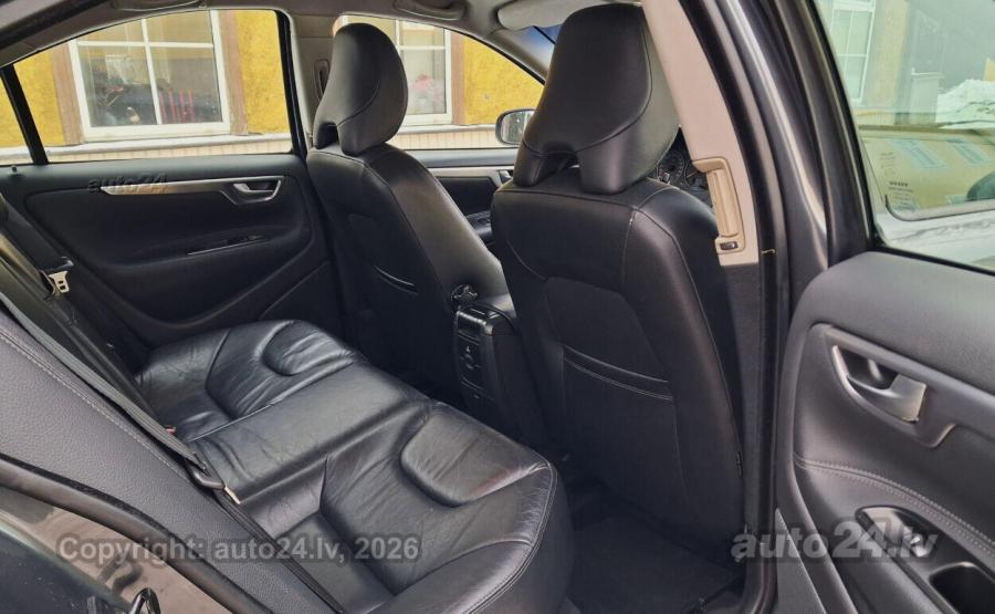 Pelēks Volvo S60 2007 Paide, ar dzinēja tilpumu 0.00 L un nobraukumu 259 tūkst. km par 4100 €, foto 9 vietnē AUTOMOTO.COM.LV