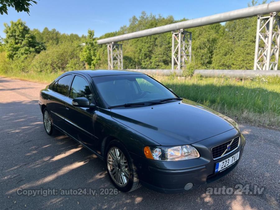 Grey Volvo S60 2007 in Tallinn, with an engine capacity of 2.40 L and mileage of 375 thousand km for 3490 €, photo 3 on AUTOMOTO.COM.LV