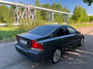 Grey Volvo S60 2007 in Tallinn, with an engine capacity of 2.40 L and mileage of 375 thousand km for 3490 €, photo 6 on AUTOMOTO.COM.LV