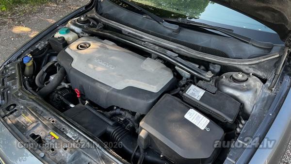 Grey Volvo S60 2007 in Tallinn, with an engine capacity of 2.40 L and mileage of 375 thousand km for 3490 €, photo 9 on AUTOMOTO.COM.LV