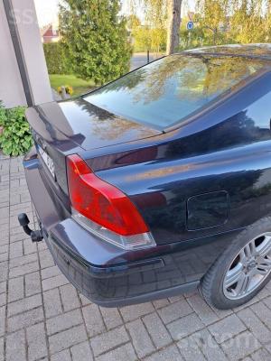 Pelēks Volvo S60 2007 Valka, ar dzinēja tilpumu 2.40 L un nobraukumu 397 tūkst. km par 2700 €, foto 8 vietnē AUTOMOTO.COM.LV
