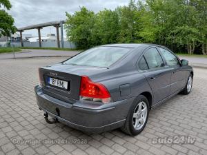Grey Volvo S60 2007 in Paide, with an engine capacity of 2.40 L and mileage of 262 thousand km for 4350 €, photo 5 on AUTOMOTO.COM.LV