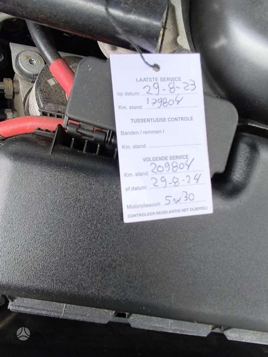 Grey Volvo S60 2007 in Vilnius, with an engine capacity of 2.40 L and mileage of 267 thousand km for 4850 €, photo 21 on AUTOMOTO.COM.LV