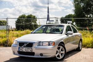 Grey Volvo S60 2007 in Riga, with an engine capacity of 2.40 L and mileage of 360 thousand km for 2990 €, photo  on AUTOMOTO.COM.LV