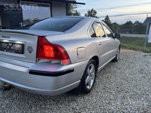 Grey Volvo S60 2007 in Rezekne, with an engine capacity of 2.40 L and mileage of 498 thousand km for 2450 €, photo 6 on AUTOMOTO.COM.LV