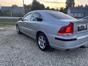 Grey Volvo S60 2007 in Rezekne, with an engine capacity of 2.40 L and mileage of 498 thousand km for 2450 €, photo 9 on AUTOMOTO.COM.LV