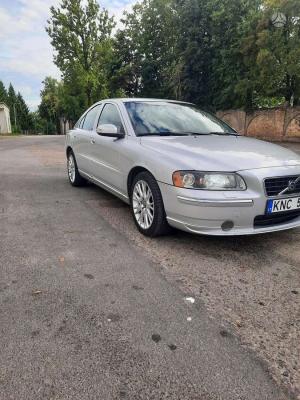 Grey Volvo S60 2007 in Vilnius, with an engine capacity of 2.40 L and mileage of 320 thousand km for 2700 €, photo 20 on AUTOMOTO.COM.LV