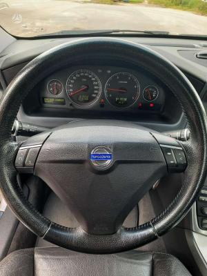 Grey Volvo S60 2007 in Vilnius, with an engine capacity of 2.40 L and mileage of 320 thousand km for 2700 €, photo 26 on AUTOMOTO.COM.LV