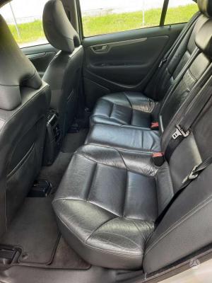 Grey Volvo S60 2007 in Vilnius, with an engine capacity of 2.40 L and mileage of 320 thousand km for 2700 €, photo 28 on AUTOMOTO.COM.LV