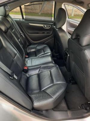 Grey Volvo S60 2007 in Vilnius, with an engine capacity of 2.40 L and mileage of 320 thousand km for 2700 €, photo 30 on AUTOMOTO.COM.LV