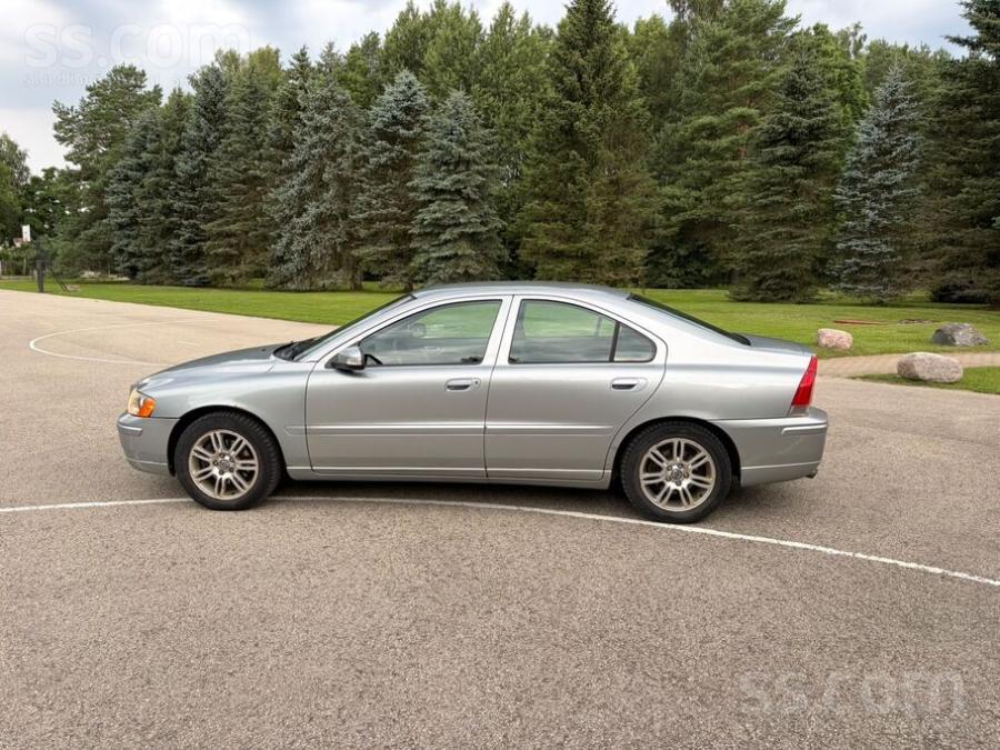 Pelēks Volvo S60 2007 Rīga, ar dzinēja tilpumu 2.40 L un nobraukumu 319 tūkst. km par 2800 €, foto 9 vietnē AUTOMOTO.COM.LV