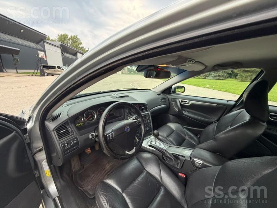 Pelēks Volvo S60 2007 Rīga, ar dzinēja tilpumu 2.40 L un nobraukumu 319 tūkst. km par 2800 €, foto 16 vietnē AUTOMOTO.COM.LV