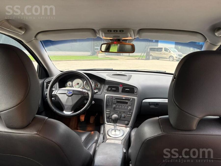Pelēks Volvo S60 2007 Rīga, ar dzinēja tilpumu 2.40 L un nobraukumu 319 tūkst. km par 2800 €, foto 19 vietnē AUTOMOTO.COM.LV
