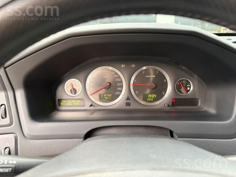 Pelēks Volvo S60 2007 Rīga, ar dzinēja tilpumu 2.40 L un nobraukumu 319 tūkst. km par 2800 €, foto 20 vietnē AUTOMOTO.COM.LV