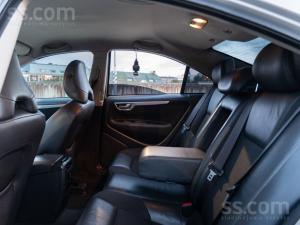 Grey Volvo S60 2007 in Riga, with an engine capacity of 2.40 L and mileage of 347 thousand km for 2500 €, photo 9 on AUTOMOTO.COM.LV
