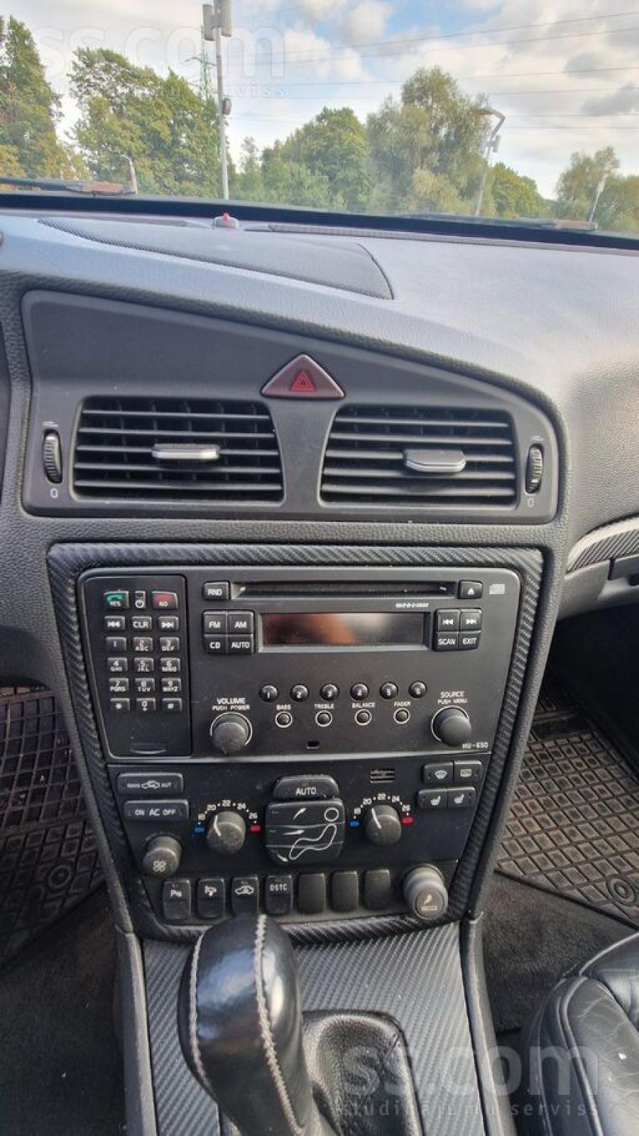 Pelēks Volvo S60 2007 Rīga, ar dzinēja tilpumu 2.40 L un nobraukumu 275 tūkst. km par 2700 €, foto 8 vietnē AUTOMOTO.COM.LV