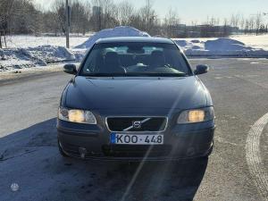 Grey Volvo S60 2008 in Vilnius, with an engine capacity of 2.40 L and mileage of 320 thousand km for 2650 €, photo 2 on AUTOMOTO.COM.LV