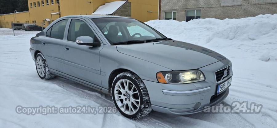 Grey Volvo S60 2008 in Tallinn, with an engine capacity of 2.40 L and mileage of 318 thousand km for 4700 €, photo 1 on AUTOMOTO.COM.LV
