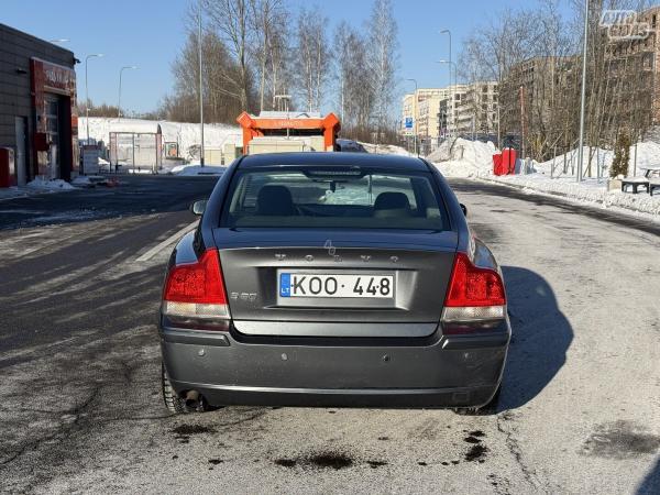 Grey Volvo S60 2008 in Vilnius, with an engine capacity of 2.40 L and mileage of 320 thousand km for 1850 €, photo 5 on AUTOMOTO.COM.LV