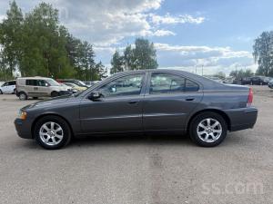 Grey Volvo S60 2008 in Riga, with an engine capacity of 2.40 L and mileage of 281 thousand km for 3980 €, photo 9 on AUTOMOTO.COM.LV