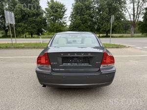 Grey Volvo S60 2008 in Ogre, with an engine capacity of 2.40 L and mileage of 235 thousand km for 4299 €, photo 6 on AUTOMOTO.COM.LV