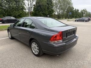 Grey Volvo S60 2008 in Ogre, with an engine capacity of 2.40 L and mileage of 235 thousand km for 4299 €, photo 7 on AUTOMOTO.COM.LV