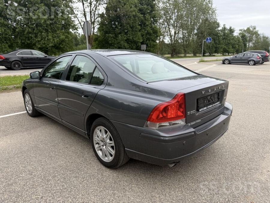 Grey Volvo S60 2008 in Ogre, with an engine capacity of 2.40 L and mileage of 235 thousand km for 4299 €, photo 7 on AUTOMOTO.COM.LV