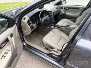 Grey Volvo S60 2008 in Ogre, with an engine capacity of 2.40 L and mileage of 235 thousand km for 4299 €, photo 9 on AUTOMOTO.COM.LV
