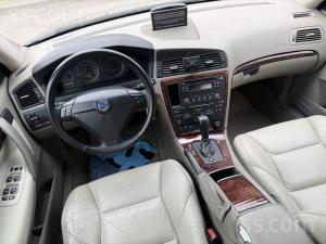 Grey Volvo S60 2008 in Ogre, with an engine capacity of 2.40 L and mileage of 235 thousand km for 4299 €, photo 13 on AUTOMOTO.COM.LV