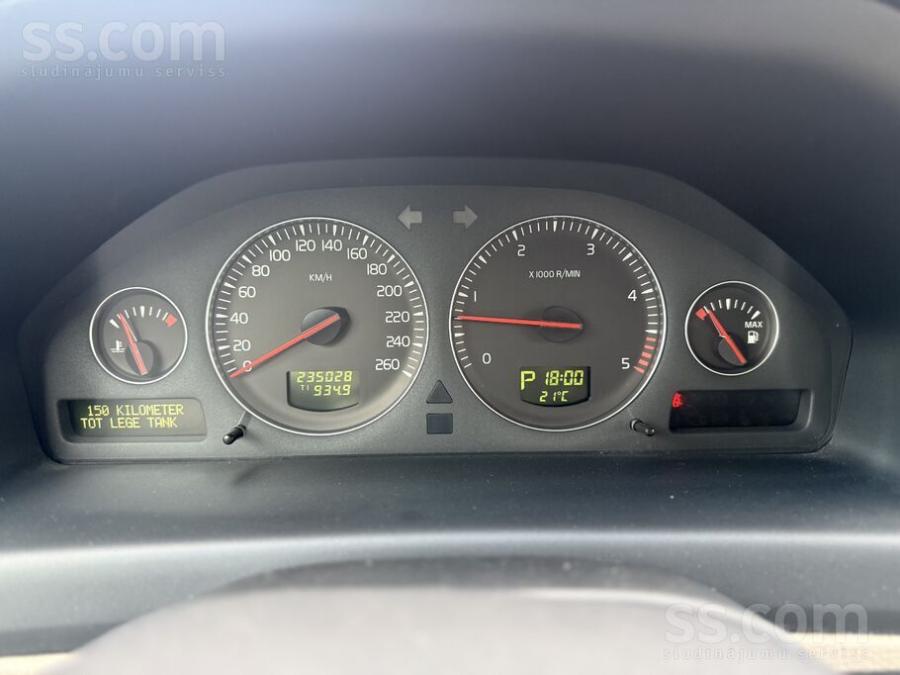 Grey Volvo S60 2008 in Ogre, with an engine capacity of 2.40 L and mileage of 235 thousand km for 4299 €, photo 17 on AUTOMOTO.COM.LV