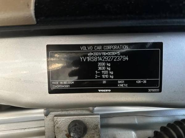 Grey Volvo S60 2008 in Riga, with an engine capacity of 2.40 L and mileage of 329 thousand km for 2600 €, photo 7 on AUTOMOTO.COM.LV