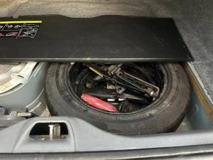 Grey Volvo S60 2008 in Riga, with an engine capacity of 2.40 L and mileage of 329 thousand km for 2600 €, photo 20 on AUTOMOTO.COM.LV