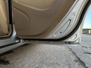 Grey Volvo S60 2008 in Riga, with an engine capacity of 2.40 L and mileage of 329 thousand km for 2600 €, photo 21 on AUTOMOTO.COM.LV