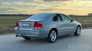 Grey Volvo S60 2008 in Riga, with an engine capacity of 2.40 L and mileage of 307 thousand km for 4200 €, photo 9 on AUTOMOTO.COM.LV