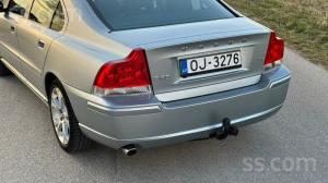 Grey Volvo S60 2008 in Riga, with an engine capacity of 2.40 L and mileage of 307 thousand km for 4200 €, photo 11 on AUTOMOTO.COM.LV