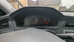 Серый Вольво С60 2008 в Шяуляй, объемом двигателя 2.40 л и пробегом 313 тыс. км за 1799 €, фото 4 на AUTOMOTO.COM.LV
