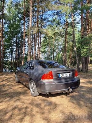 Grey Volvo S60 2008 in Daugavpils, with an engine capacity of 2.40 L and mileage of 30 thousand km for 2450 €, photo 6 on AUTOMOTO.COM.LV