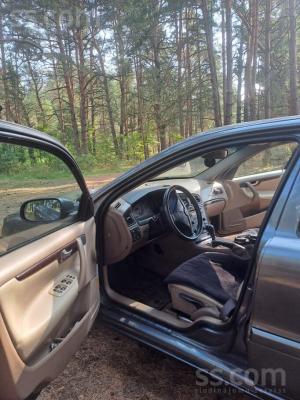 Grey Volvo S60 2008 in Daugavpils, with an engine capacity of 2.40 L and mileage of 30 thousand km for 2450 €, photo 11 on AUTOMOTO.COM.LV