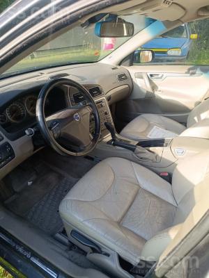 Pelēks Volvo S60 2008 Rīga, ar dzinēja tilpumu 2.40 L un nobraukumu 376 tūkst. km par 1800 €, foto 5 vietnē AUTOMOTO.COM.LV