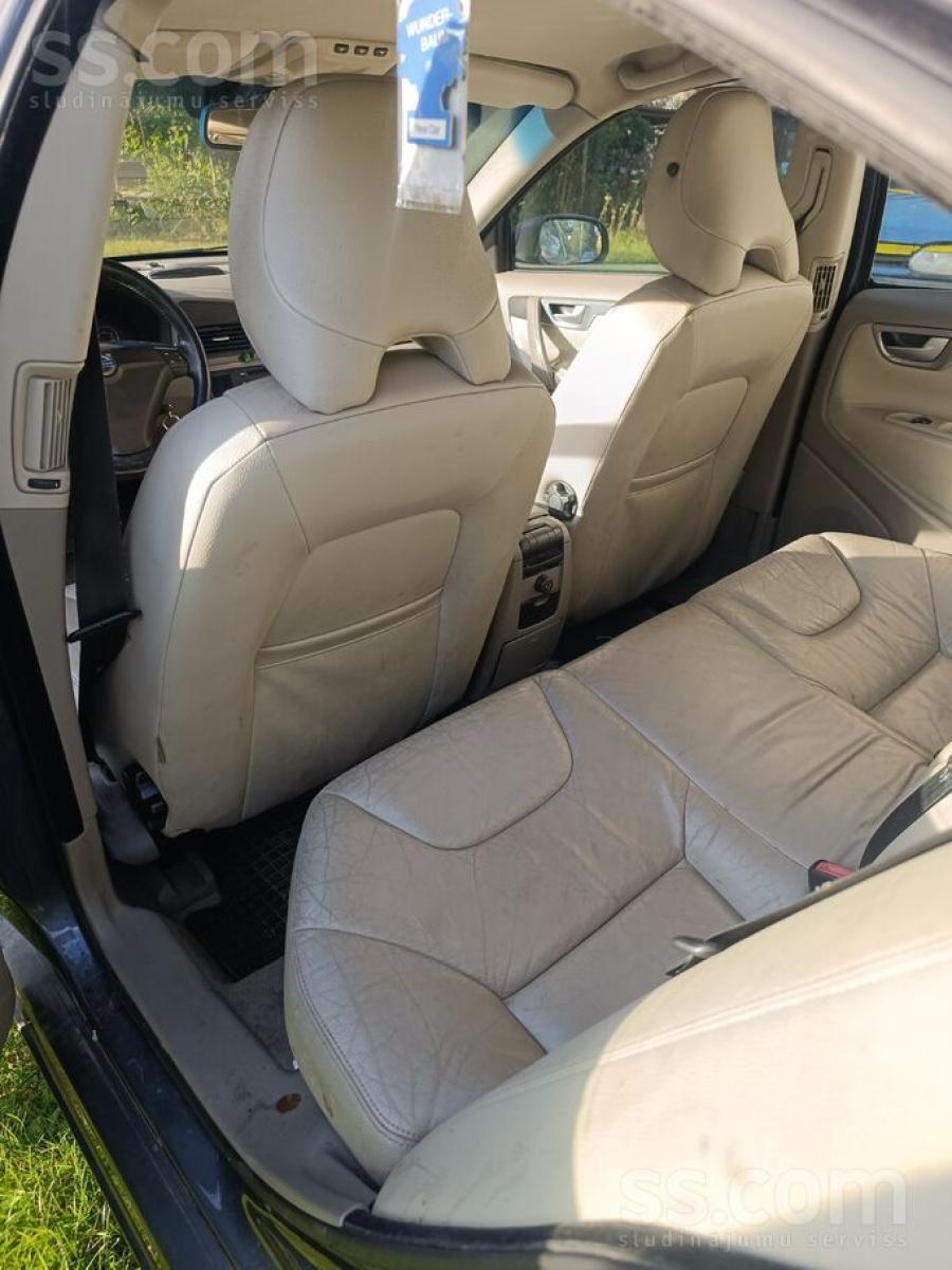 Pelēks Volvo S60 2008 Rīga, ar dzinēja tilpumu 2.40 L un nobraukumu 376 tūkst. km par 1800 €, foto 6 vietnē AUTOMOTO.COM.LV