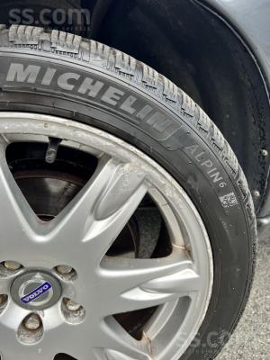 Pelēks Volvo S60 2008 Rīga, ar dzinēja tilpumu 2.40 L un nobraukumu 365 tūkst. km par 2800 €, foto 12 vietnē AUTOMOTO.COM.LV