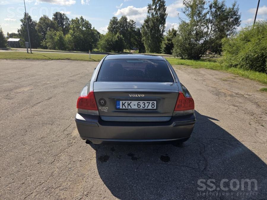 Pelēks Volvo S60 2008 Madona, ar dzinēja tilpumu 2.40 L un nobraukumu 463 tūkst. km par 2000 €, foto 6 vietnē AUTOMOTO.COM.LV