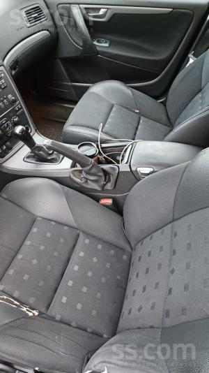 Pelēks Volvo S60 2008 Valmiera, ar dzinēja tilpumu 2.40 L un nobraukumu 485 tūkst. km par 1500 €, foto 8 vietnē AUTOMOTO.COM.LV
