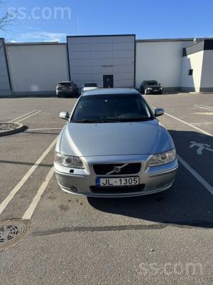 Pelēks Volvo S60 2009 Rīga, ar dzinēja tilpumu 2.40 L un nobraukumu 303 tūkst. km par 1450 €, foto 6 vietnē AUTOMOTO.COM.LV