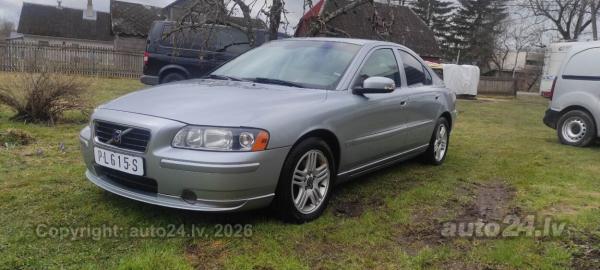 Grey Volvo S60 2009 in Tallinn, with an engine capacity of 2.40 L and mileage of 395 thousand km for 3999 €, photo 1 on AUTOMOTO.COM.LV